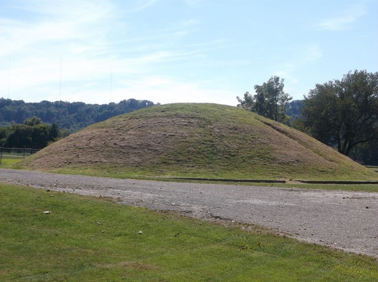 The Tall Ones And The Prehistoric Cultures Of North America: A Glimpse ...